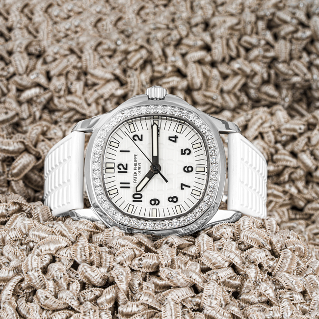 Patek Philippe Aquanaut 35mm Stainless Steel Diamond Bezel 5067A ...