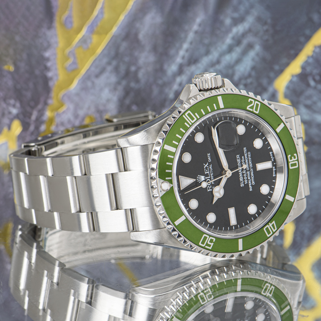 Rolex Submariner Kermit Flat 4 Y Series 16610LV | WatchCentre | Watch ...
